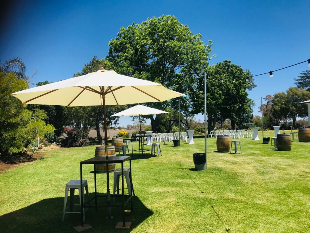 Rustic Cocktail Dry Bar - Gold Event Hire